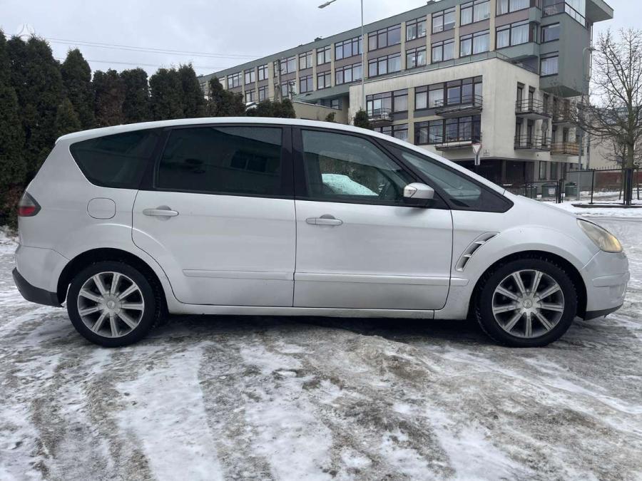 Grey Ford S-Max 2008 in Vilnius, with an engine capacity of 1.75 L and mileage of 280 thousand km for 2250 €, photo 11 on AUTOMOTO.COM.LV