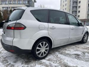 Grey Ford S-Max 2008 in Vilnius, with an engine capacity of 1.75 L and mileage of 280 thousand km for 2250 €, photo 12 on AUTOMOTO.COM.LV