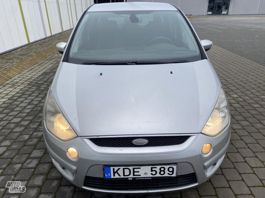 Grey Ford S-Max 2008 in Vilnius, with an engine capacity of 1.80 L and mileage of 270 thousand km for 1950 €, photo 6 on AUTOMOTO.COM.LV