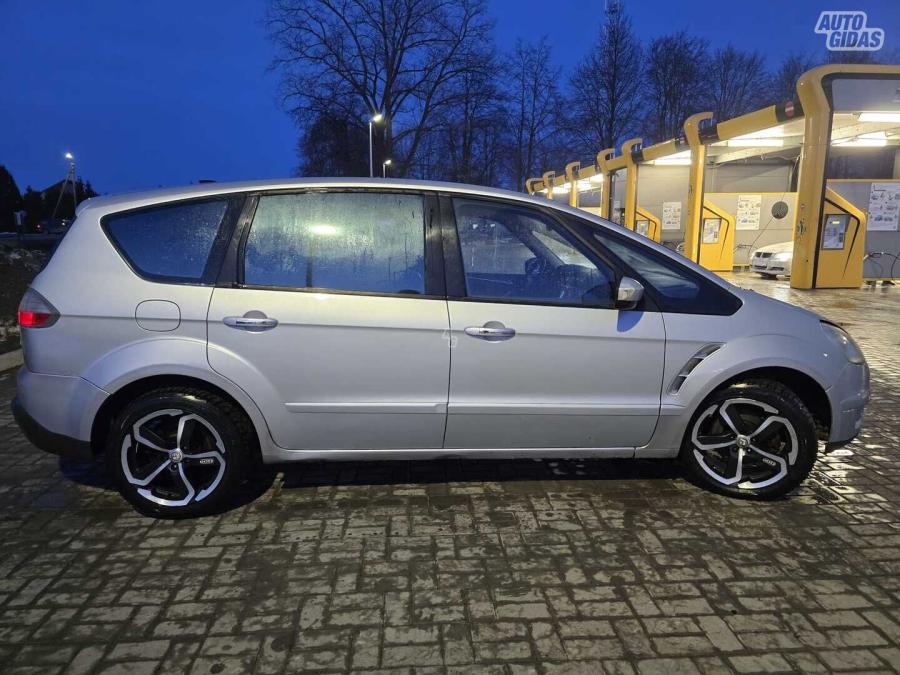 Pelēks Ford S-Max 2008 Ukmergė, ar dzinēja tilpumu 2.00 L un nobraukumu 300 tūkst. km par 2550 €, foto 4 vietnē AUTOMOTO.COM.LV