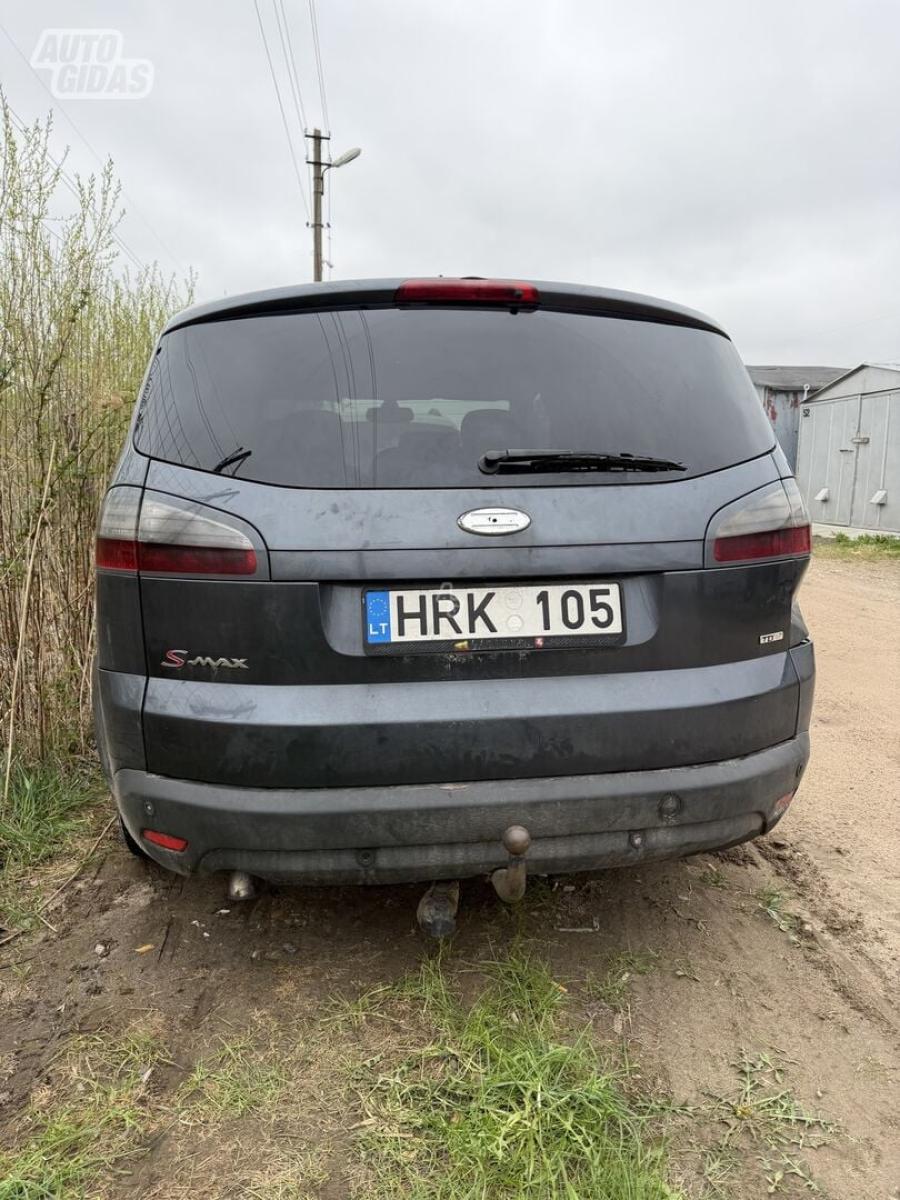Pelēks Ford S-Max 2008 Šauļi, ar dzinēja tilpumu 1.80 L un nobraukumu 308 tūkst. km par 650 €, foto 7 vietnē AUTOMOTO.COM.LV