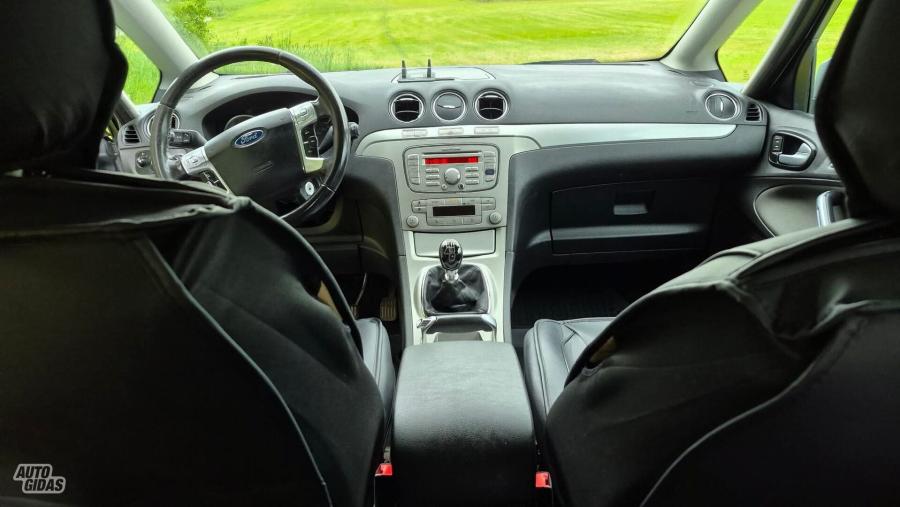 Pelēks Ford S-Max 2008 Plungė, ar dzinēja tilpumu 2.00 L un nobraukumu 326 tūkst. km par 3150 €, foto 6 vietnē AUTOMOTO.COM.LV