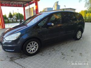 Pelēks Ford S-Max 2008 Talsi, ar dzinēja tilpumu 1.80 L un nobraukumu 294 tūkst. km par 2500 €, foto 4 vietnē AUTOMOTO.COM.LV