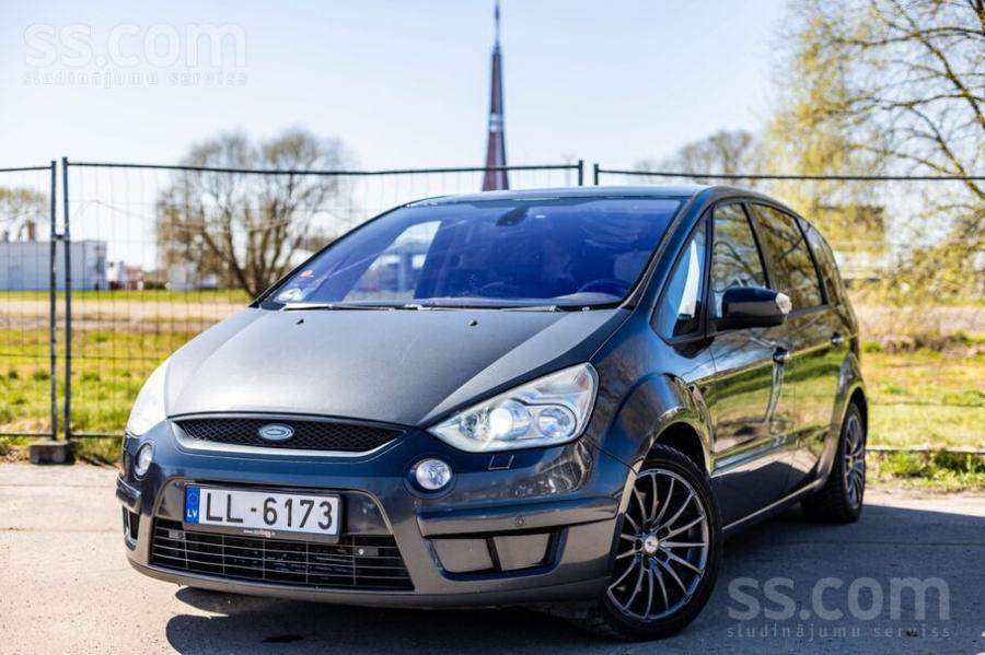 Pelēks Ford S-Max 2008 Rīga, ar dzinēja tilpumu 2.20 L un nobraukumu 378 tūkst. km par 3990 €, foto 1 vietnē AUTOMOTO.COM.LV