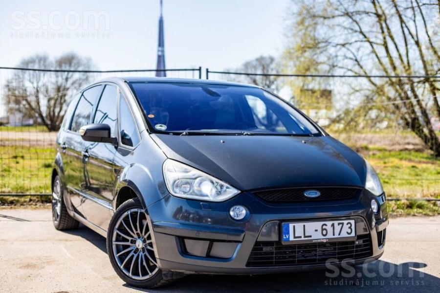 Pelēks Ford S-Max 2008 Rīga, ar dzinēja tilpumu 2.20 L un nobraukumu 378 tūkst. km par 3990 €, foto 3 vietnē AUTOMOTO.COM.LV