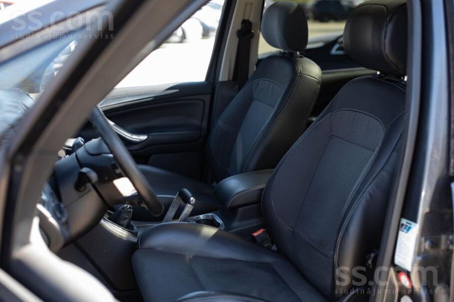 Pelēks Ford S-Max 2008 Rīga, ar dzinēja tilpumu 2.20 L un nobraukumu 378 tūkst. km par 3990 €, foto 14 vietnē AUTOMOTO.COM.LV