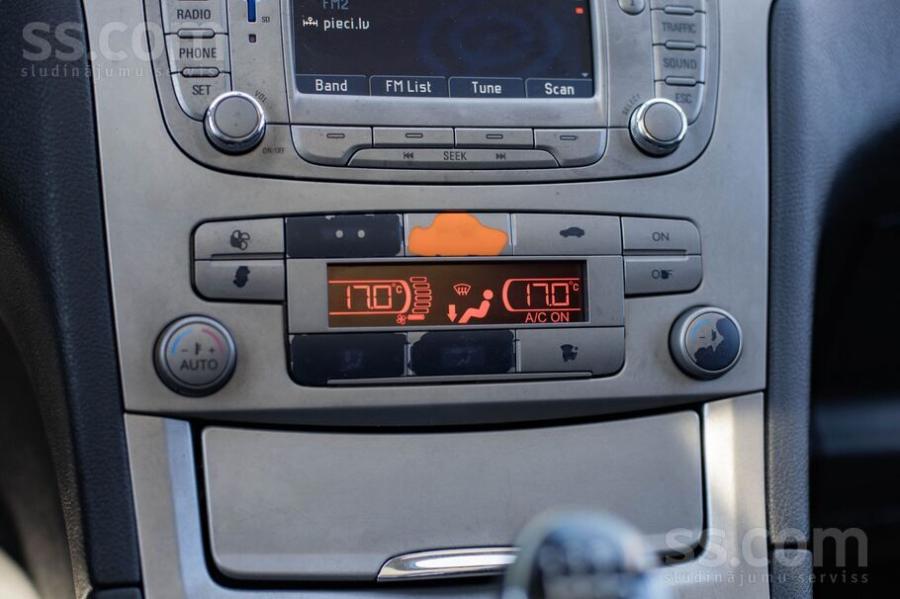 Pelēks Ford S-Max 2008 Rīga, ar dzinēja tilpumu 2.20 L un nobraukumu 378 tūkst. km par 3990 €, foto 25 vietnē AUTOMOTO.COM.LV