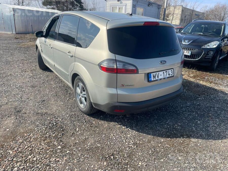 Grey Ford S-Max 2008 in Riga, with an engine capacity of 1.80 L and mileage of 0 thousand km for 2299 €, photo 5 on AUTOMOTO.COM.LV