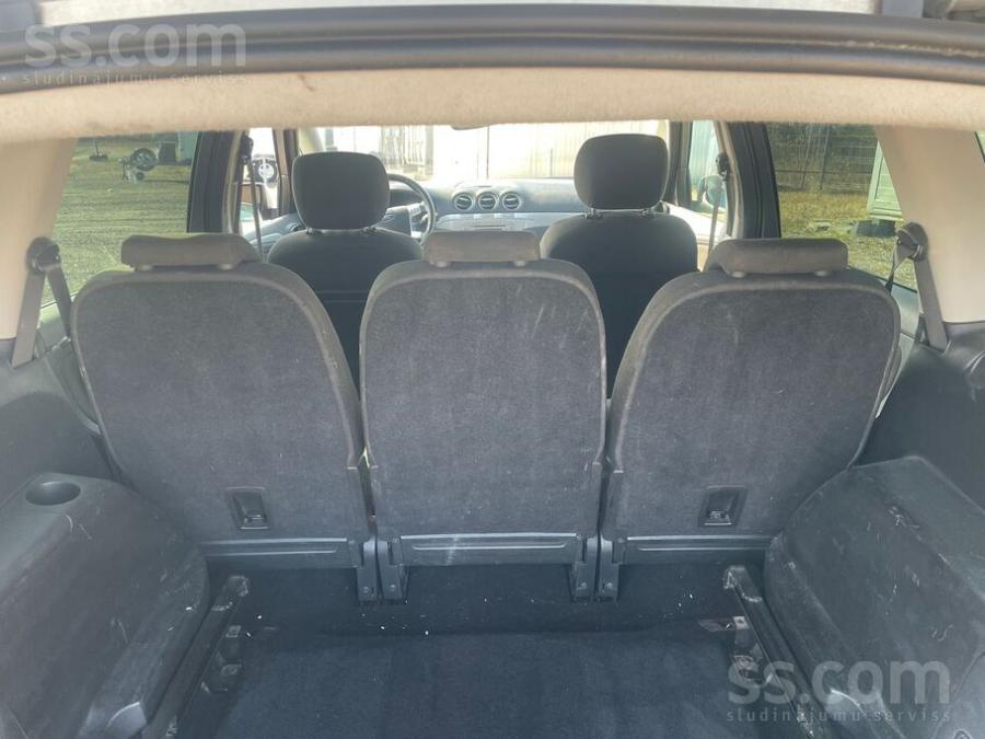 Grey Ford S-Max 2008 in Riga, with an engine capacity of 1.80 L and mileage of 0 thousand km for 2299 €, photo 22 on AUTOMOTO.COM.LV