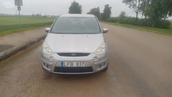 Grey Ford S-Max 2008 in Joniskis, with an engine capacity of 2.00 L and mileage of 419 thousand km for 1500 €, photo 2 on AUTOMOTO.COM.LV