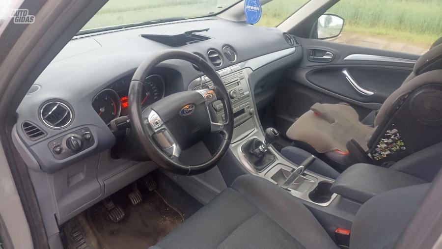 Pelēks Ford S-Max 2008 Joniškis, ar dzinēja tilpumu 2.00 L un nobraukumu 419 tūkst. km par 1500 €, foto 10 vietnē AUTOMOTO.COM.LV