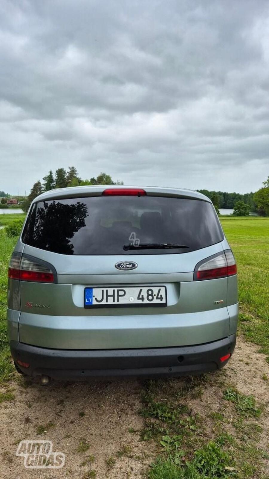 Grey Ford S-Max 2008 in Plunge, with an engine capacity of 2.00 L and mileage of 326 thousand km for 2850 €, photo 3 on AUTOMOTO.COM.LV