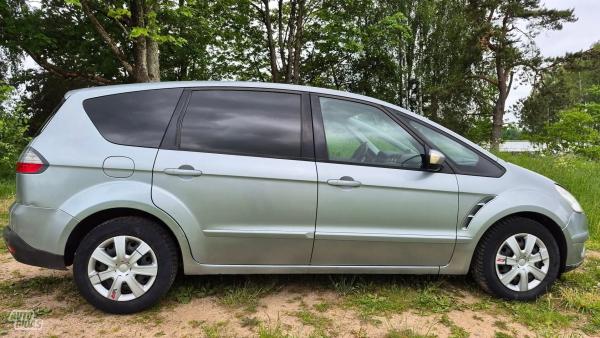 Pelēks Ford S-Max 2008 Plungė, ar dzinēja tilpumu 2.00 L un nobraukumu 326 tūkst. km par 2850 €, foto 3 vietnē AUTOMOTO.COM.LV