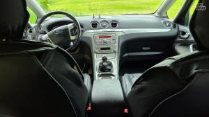 Grey Ford S-Max 2008 in Plunge, with an engine capacity of 2.00 L and mileage of 326 thousand km for 2850 €, photo 6 on AUTOMOTO.COM.LV