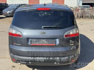 Pelēks Ford S-Max 2008 Rīga, ar dzinēja tilpumu 2.00 L un nobraukumu 259 tūkst. km par 4250 €, foto 4 vietnē AUTOMOTO.COM.LV