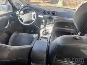 Pelēks Ford S-Max 2008 Rīga, ar dzinēja tilpumu 2.00 L un nobraukumu 259 tūkst. km par 4250 €, foto 7 vietnē AUTOMOTO.COM.LV