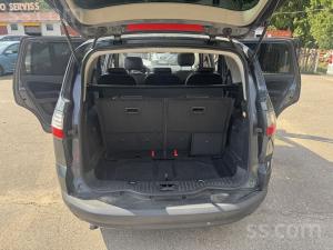 Pelēks Ford S-Max 2008 Rīga, ar dzinēja tilpumu 2.00 L un nobraukumu 259 tūkst. km par 3950 €, foto 7 vietnē AUTOMOTO.COM.LV