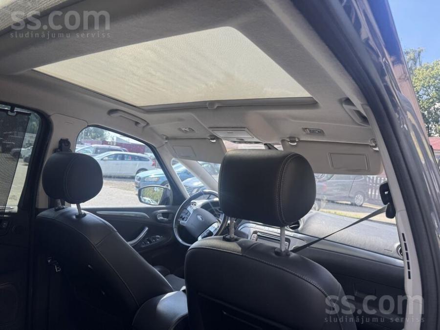 Pelēks Ford S-Max 2008 Rīga, ar dzinēja tilpumu 2.00 L un nobraukumu 259 tūkst. km par 3950 €, foto 11 vietnē AUTOMOTO.COM.LV