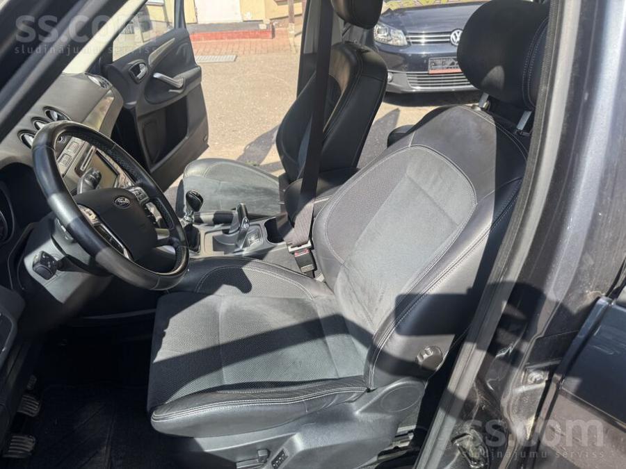 Pelēks Ford S-Max 2008 Rīga, ar dzinēja tilpumu 2.00 L un nobraukumu 259 tūkst. km par 3950 €, foto 18 vietnē AUTOMOTO.COM.LV