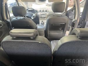 Pelēks Ford S-Max 2008 Rīga, ar dzinēja tilpumu 2.00 L un nobraukumu 259 tūkst. km par 3950 €, foto 21 vietnē AUTOMOTO.COM.LV