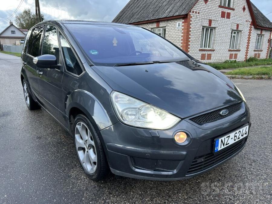 Pelēks Ford S-Max 2008 Daugavpils, ar dzinēja tilpumu 2.20 L un nobraukumu 356 tūkst. km par 3000 €, foto 4 vietnē AUTOMOTO.COM.LV