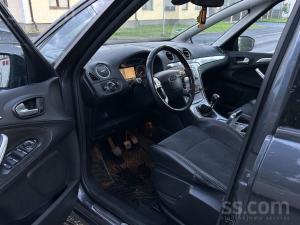 Pelēks Ford S-Max 2008 Daugavpils, ar dzinēja tilpumu 2.20 L un nobraukumu 356 tūkst. km par 3000 €, foto 13 vietnē AUTOMOTO.COM.LV