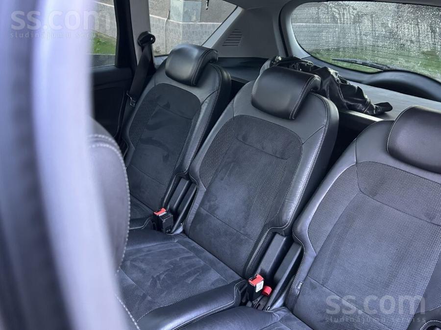 Pelēks Ford S-Max 2008 Daugavpils, ar dzinēja tilpumu 2.20 L un nobraukumu 356 tūkst. km par 3000 €, foto 17 vietnē AUTOMOTO.COM.LV