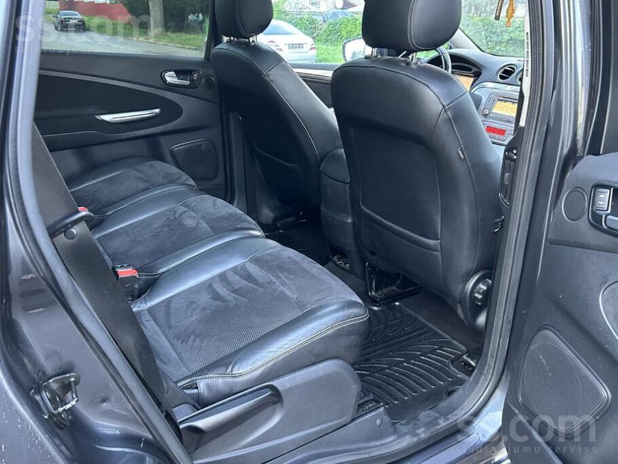 Pelēks Ford S-Max 2008 Daugavpils, ar dzinēja tilpumu 2.20 L un nobraukumu 356 tūkst. km par 3000 €, foto 18 vietnē AUTOMOTO.COM.LV