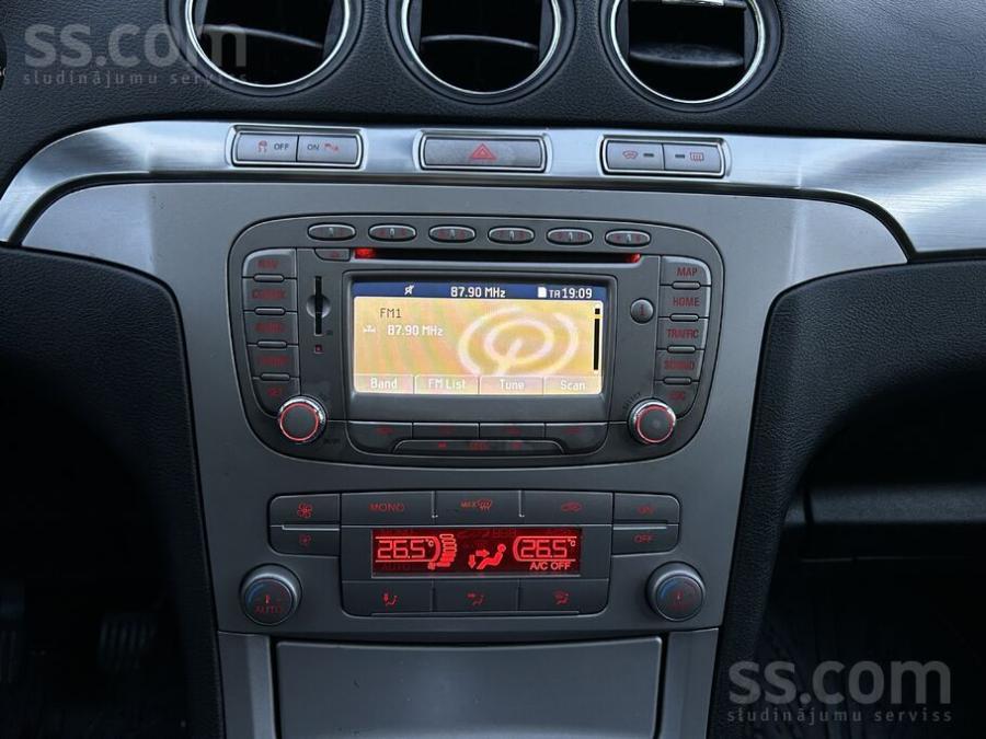 Pelēks Ford S-Max 2008 Daugavpils, ar dzinēja tilpumu 2.20 L un nobraukumu 356 tūkst. km par 3000 €, foto 20 vietnē AUTOMOTO.COM.LV