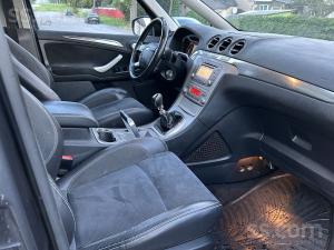 Pelēks Ford S-Max 2008 Daugavpils, ar dzinēja tilpumu 2.20 L un nobraukumu 356 tūkst. km par 3000 €, foto 22 vietnē AUTOMOTO.COM.LV