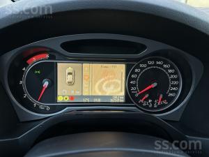 Pelēks Ford S-Max 2008 Daugavpils, ar dzinēja tilpumu 2.20 L un nobraukumu 356 tūkst. km par 3000 €, foto 25 vietnē AUTOMOTO.COM.LV