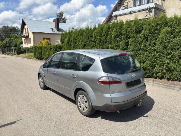 Grey Ford S-Max 2008 in Jurbarkas, with an engine capacity of 2.00 L and mileage of 231 thousand km for 2800 €, photo 4 on AUTOMOTO.COM.LV