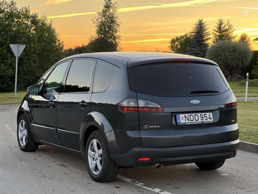 Grey Ford S-Max 2008 in Mazeikiai, with an engine capacity of 2.00 L and mileage of 339 thousand km for 2750 €, photo 3 on AUTOMOTO.COM.LV
