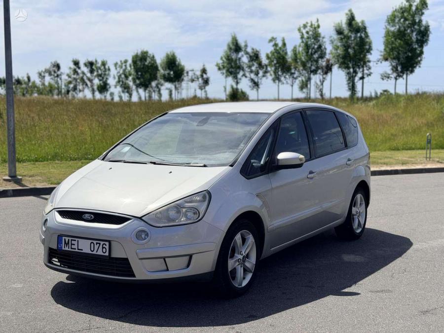 Grey Ford S-Max 2008 in Vilnius, with an engine capacity of 2.00 L and mileage of 350 thousand km for 2950 €, photo 3 on AUTOMOTO.COM.LV