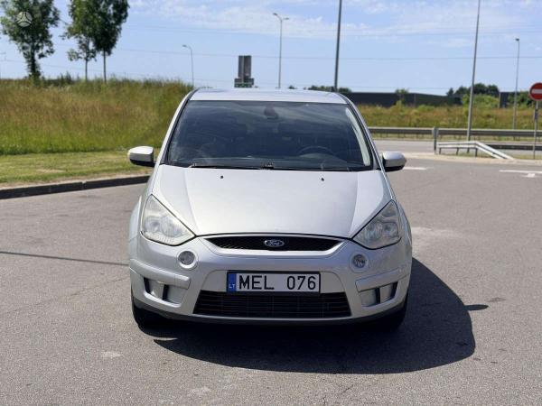 Pelēks Ford S-Max 2008 Viļņa, ar dzinēja tilpumu 2.00 L un nobraukumu 350 tūkst. km par 2950 €, foto 3 vietnē AUTOMOTO.COM.LV