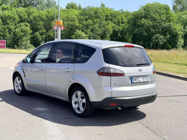 Pelēks Ford S-Max 2008 Viļņa, ar dzinēja tilpumu 2.00 L un nobraukumu 350 tūkst. km par 2950 €, foto 6 vietnē AUTOMOTO.COM.LV