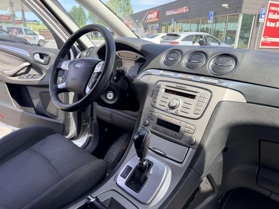 Grey Ford S-Max 2008 in Vilnius, with an engine capacity of 2.00 L and mileage of 350 thousand km for 2950 €, photo 13 on AUTOMOTO.COM.LV