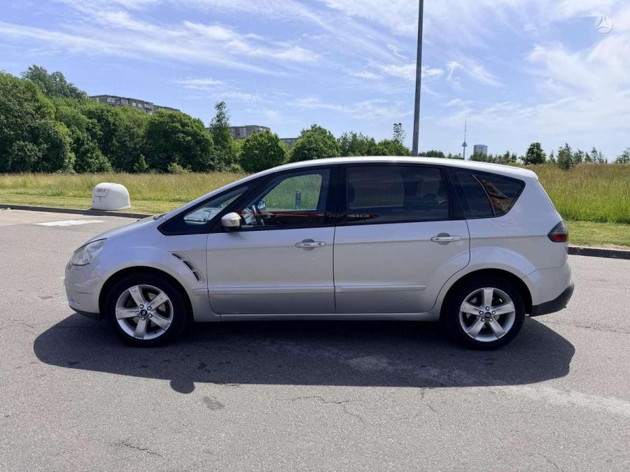 Grey Ford S-Max 2008 in Vilnius, with an engine capacity of 2.00 L and mileage of 350 thousand km for 2950 €, photo 14 on AUTOMOTO.COM.LV