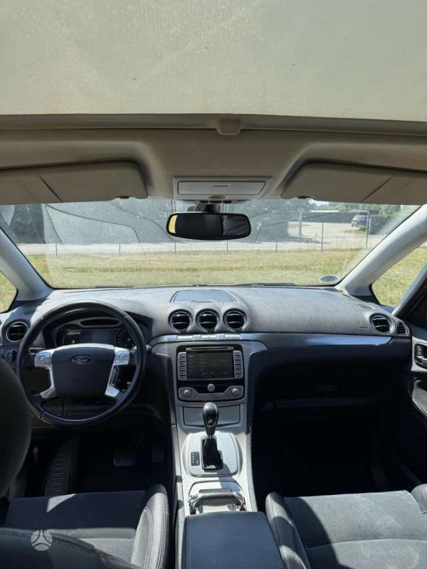 Grey Ford S-Max 2008 in Kazlu Ruda, with an engine capacity of 2.00 L and mileage of 310 thousand km for 3250 €, photo 6 on AUTOMOTO.COM.LV