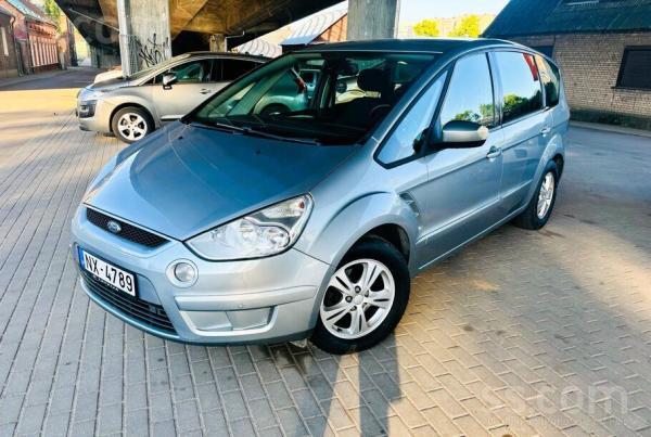 Pelēks Ford S-Max 2008 Daugavpils, ar dzinēja tilpumu 1.80 L un nobraukumu 297 tūkst. km par 3100 €, foto 2 vietnē AUTOMOTO.COM.LV