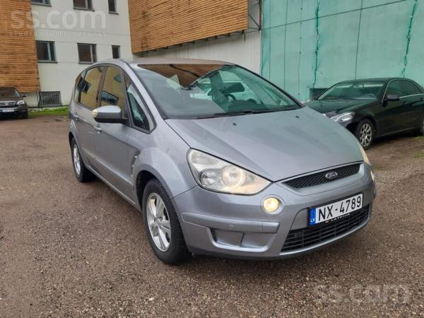 Grey Ford S-Max 2008 in Daugavpils, with an engine capacity of 1.80 L and mileage of 0 thousand km for 3100 €, photo 3 on AUTOMOTO.COM.LV