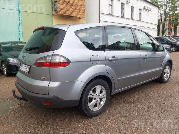 Grey Ford S-Max 2008 in Daugavpils, with an engine capacity of 1.80 L and mileage of 0 thousand km for 3100 €, photo 6 on AUTOMOTO.COM.LV