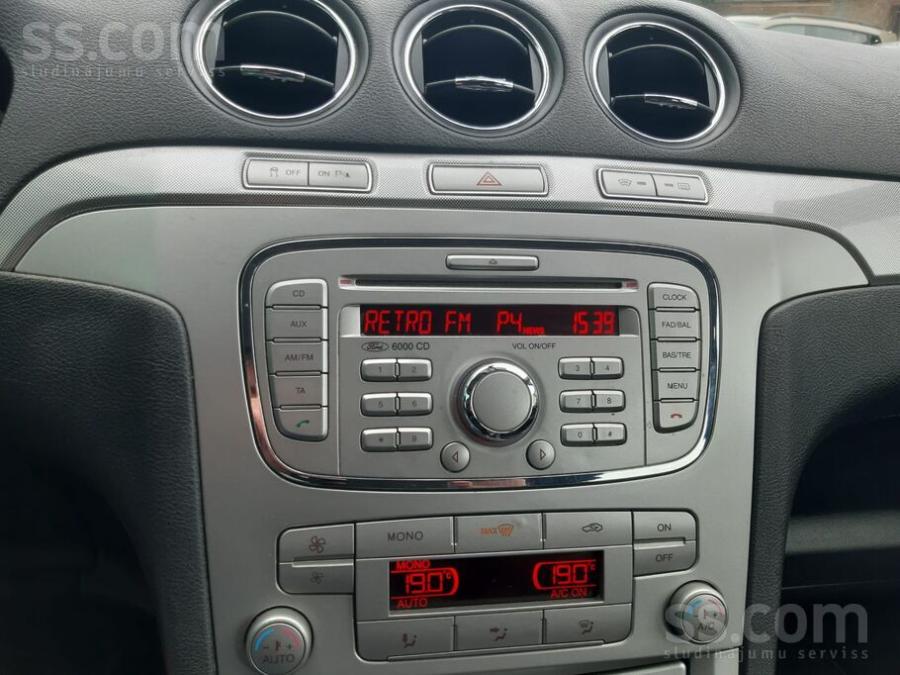Grey Ford S-Max 2008 in Daugavpils, with an engine capacity of 1.80 L and mileage of 0 thousand km for 3100 €, photo 16 on AUTOMOTO.COM.LV