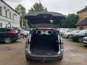 Grey Ford S-Max 2008 in Daugavpils, with an engine capacity of 1.80 L and mileage of 0 thousand km for 3100 €, photo 21 on AUTOMOTO.COM.LV