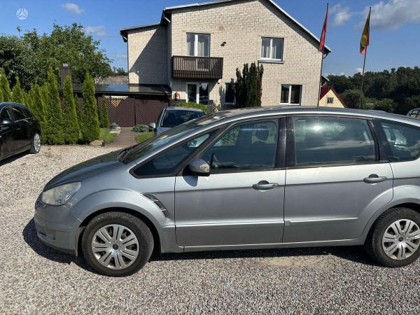 Pelēks Ford S-Max 2008 Jurbarkas, ar dzinēja tilpumu 2.00 L un nobraukumu 231 tūkst. km par 2750 €, foto 4 vietnē AUTOMOTO.COM.LV