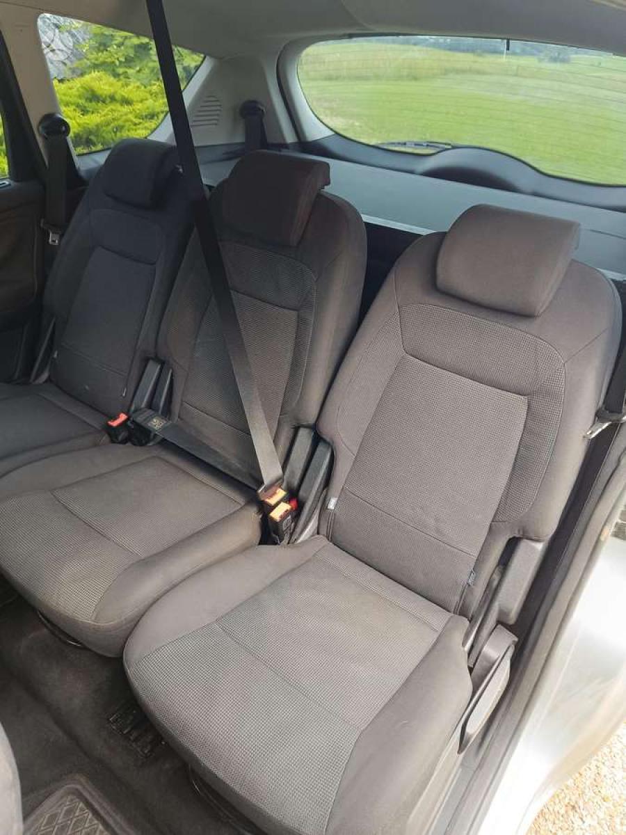 Pelēks Ford S-Max 2008 Utena, ar dzinēja tilpumu 1.75 L un nobraukumu 255 tūkst. km par 2200 €, foto 7 vietnē AUTOMOTO.COM.LV