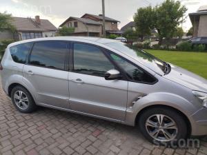 Grey Ford S-Max 2008 in Valmiera, with an engine capacity of 1.80 L and mileage of 353 thousand km for 2800 €, photo 4 on AUTOMOTO.COM.LV