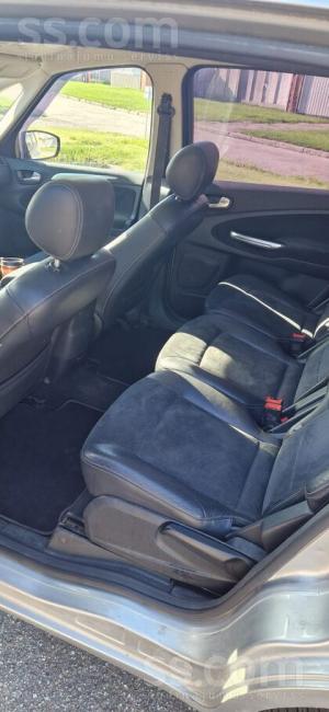 Pelēks Ford S-Max 2008 Liepāja, ar dzinēja tilpumu 2.00 L un nobraukumu 477 tūkst. km par 2150 €, foto 8 vietnē AUTOMOTO.COM.LV