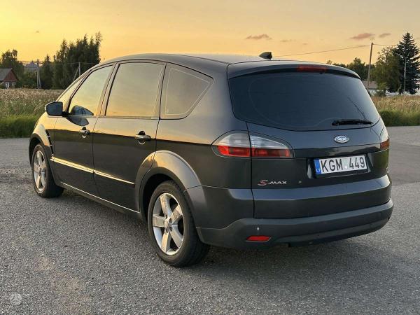 Grey Ford S-Max 2008 in Mazeikiai, with an engine capacity of 1.75 L and mileage of 312 thousand km for 2400 €, photo 6 on AUTOMOTO.COM.LV