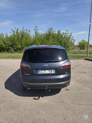 Grey Ford S-Max 2008 in Panevezys, with an engine capacity of 2.00 L and mileage of 295 thousand km for 2800 €, photo 5 on AUTOMOTO.COM.LV